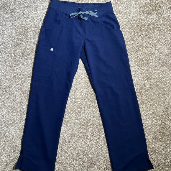 Figs | Pants & Jumpsuits | Figs Kade Cargo Scrub Pants Navy Xs Petite ...